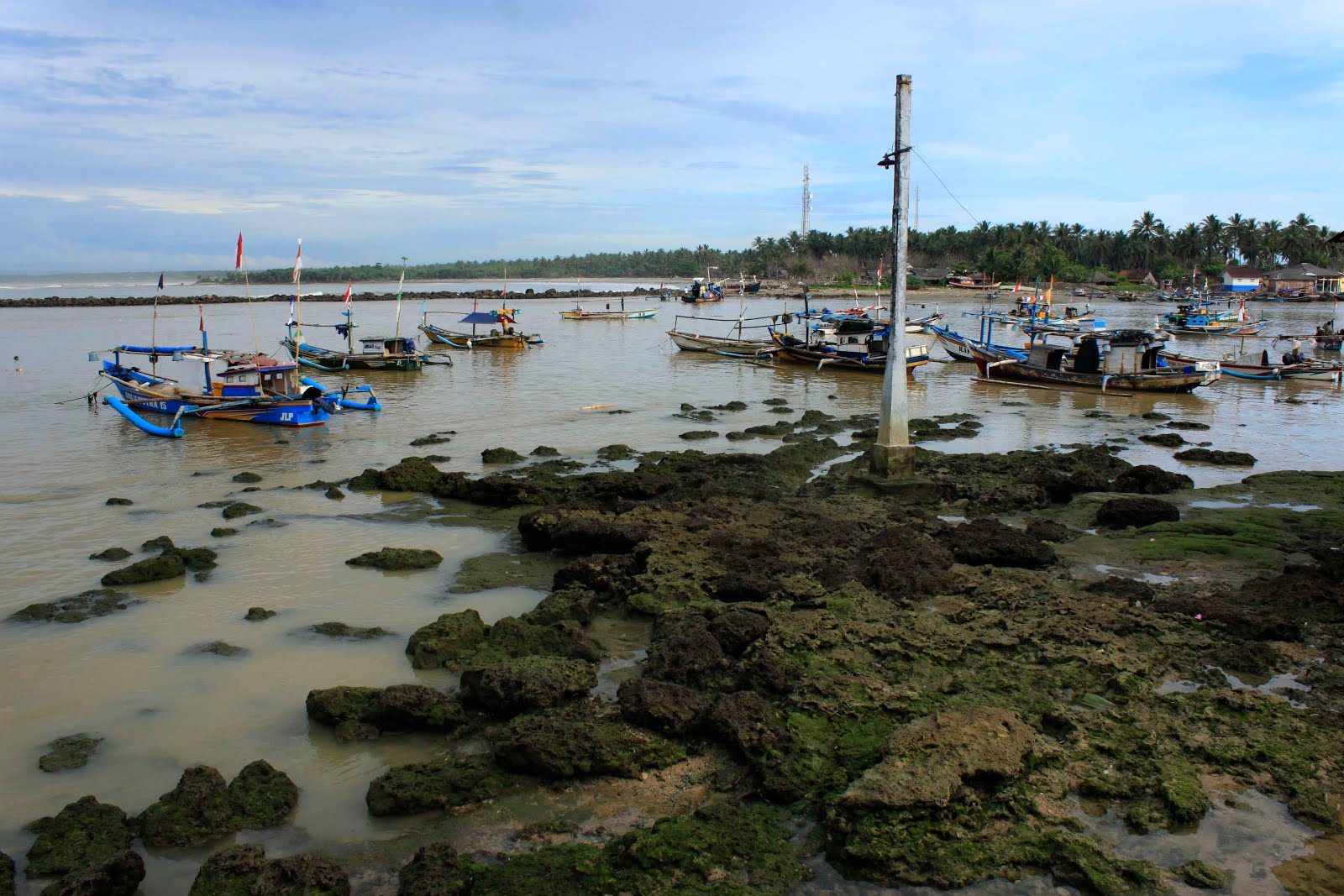 lonely traveler indonesia: Binuangeun, Banten. lonely traveler indonesia: Binuangeun, Banten.