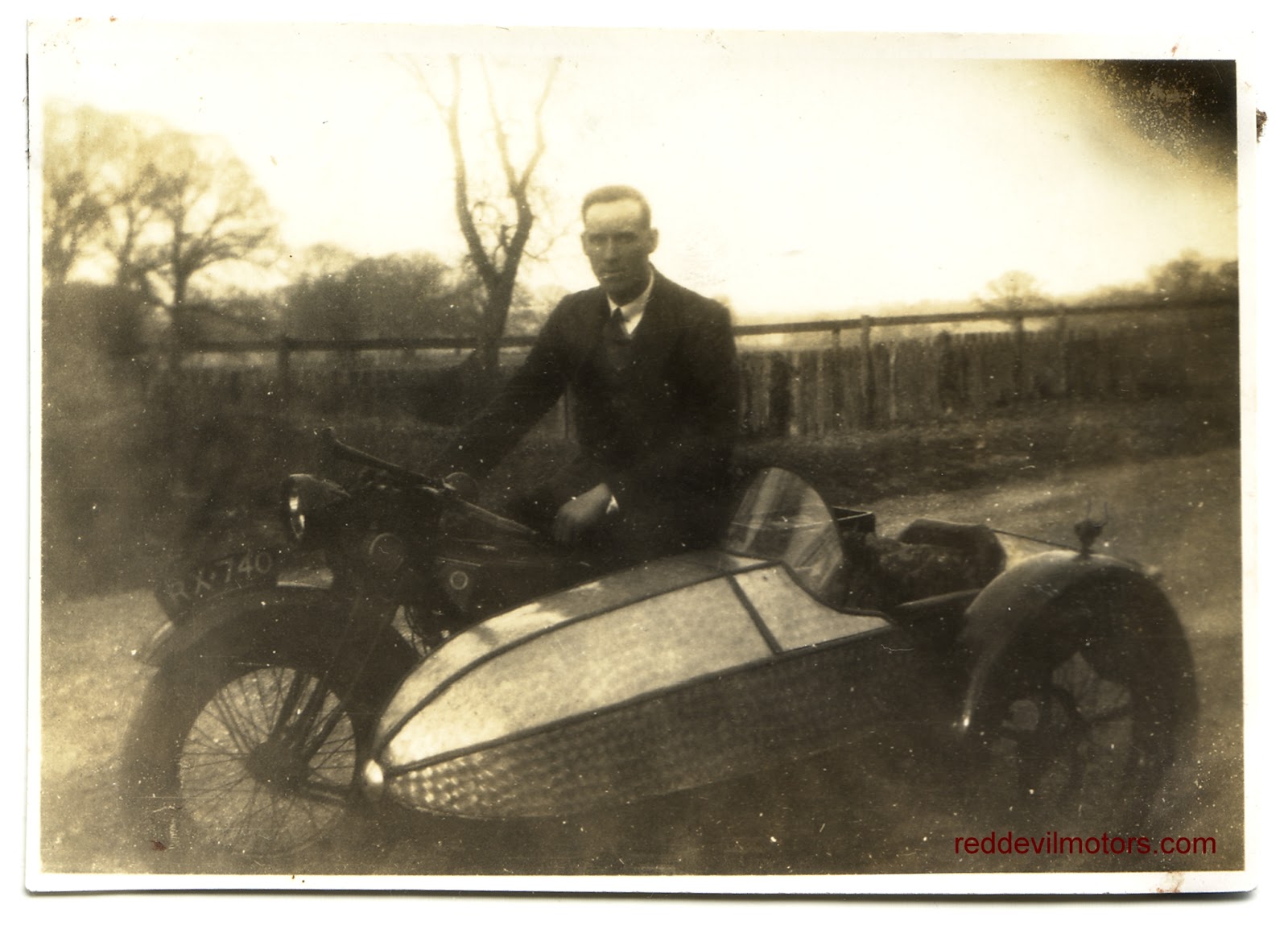 Red Devil Motors: Rudge 4 valve 4 speed combo