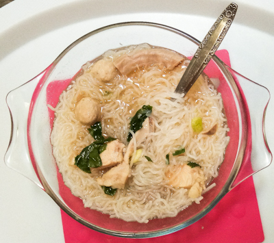 (Eat to Live) or (Live to Eat): Pepper Soup Mee Hoon