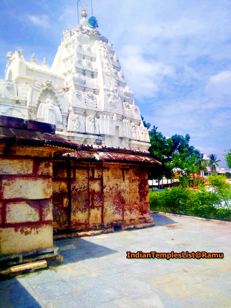 Chebrolu Chathurmukha Brahmalingeshwara Swamy Temple near Guntur ...