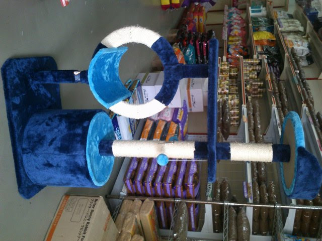 CATZ LOVER PETSHOPS: Tempat Main dan Cakar Kucing