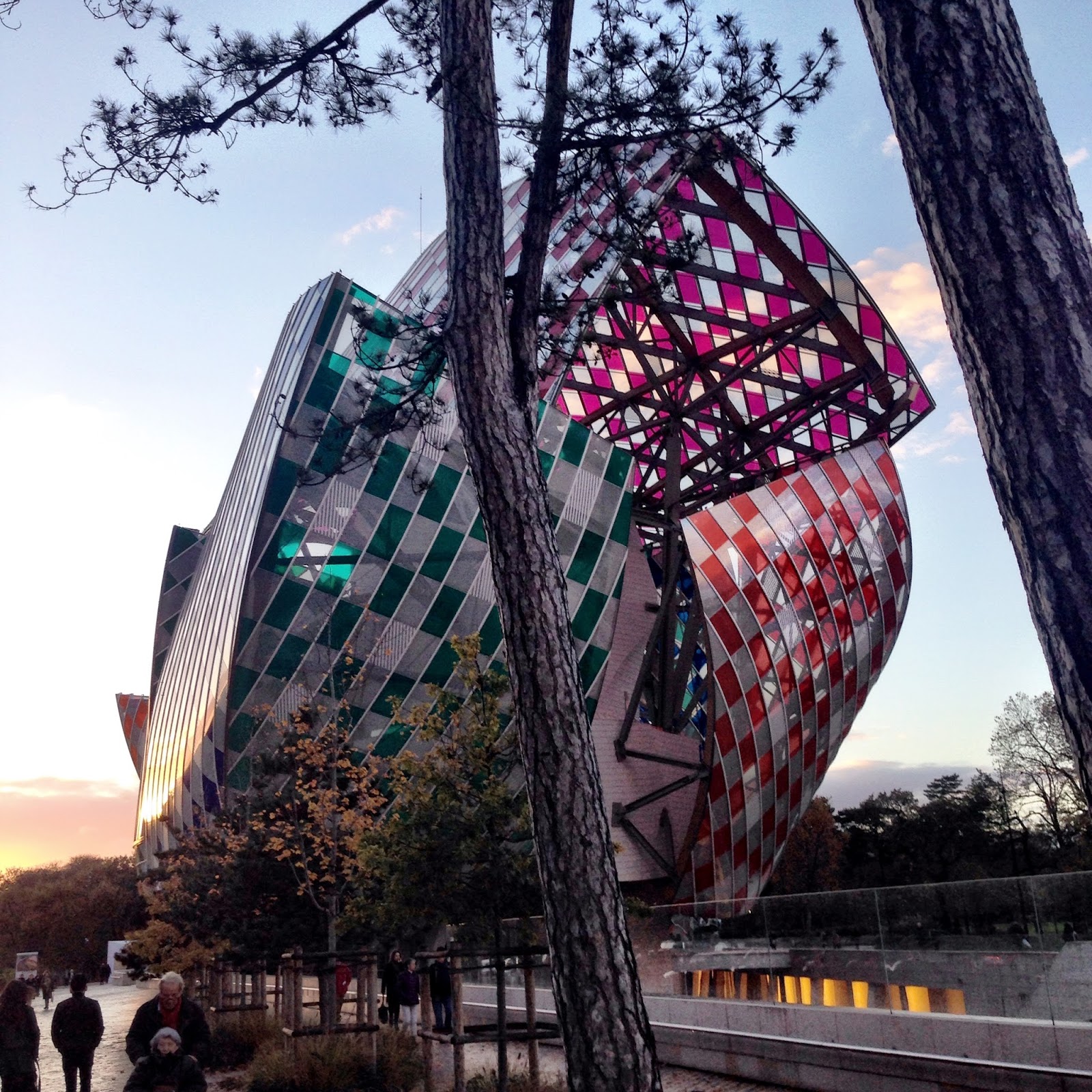 Focus On Paris: Steel sensation