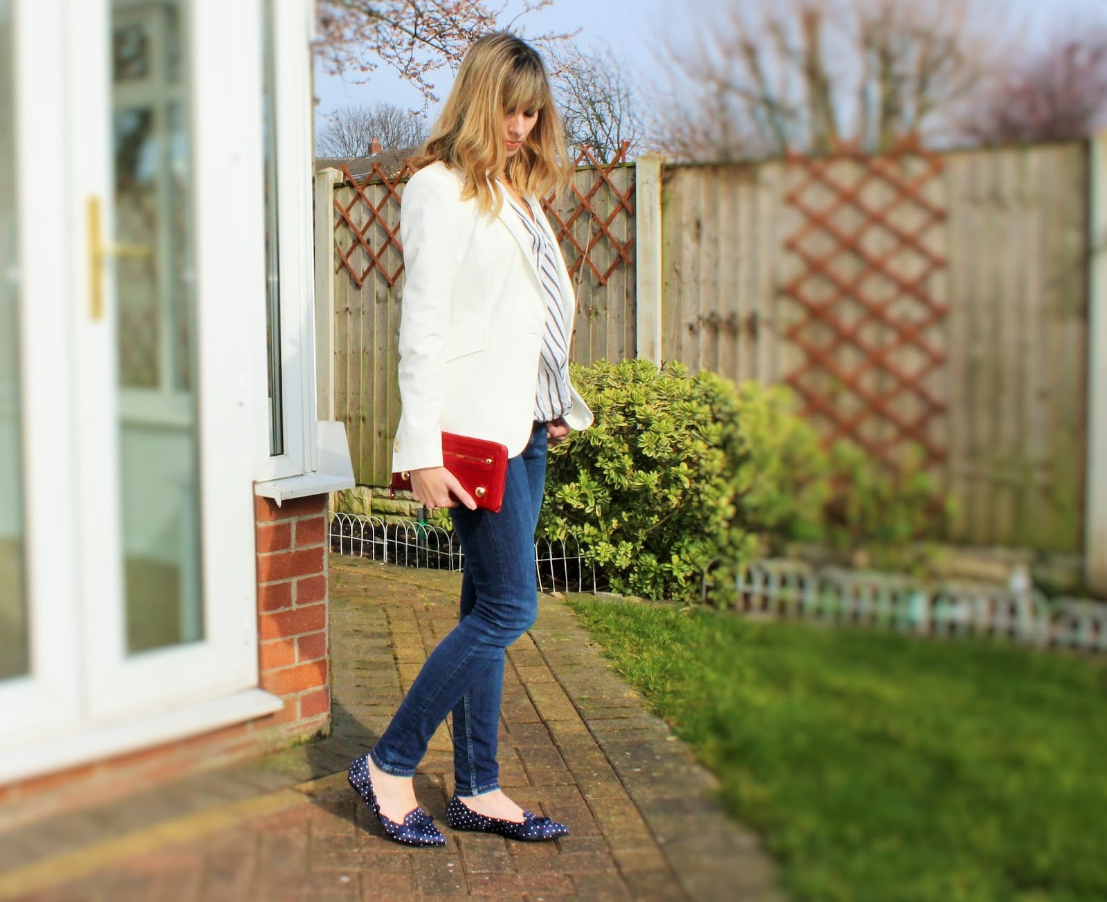 Red Flat Shoes Styling