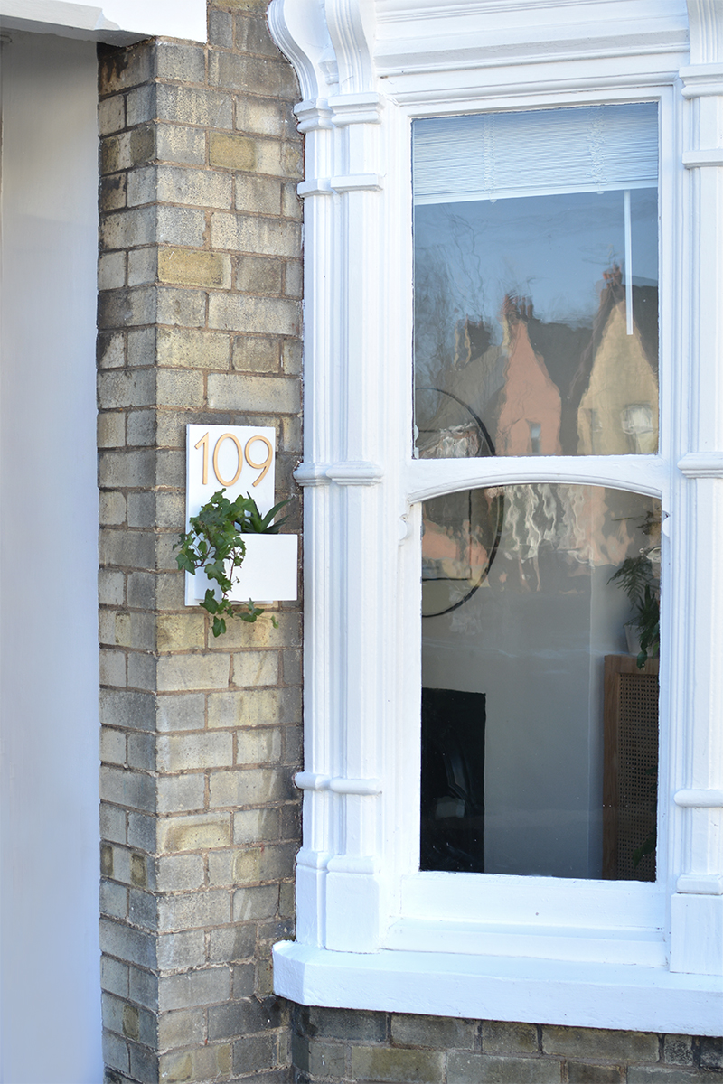 DIY modern house number sign — Caroline Burke | Burkatron