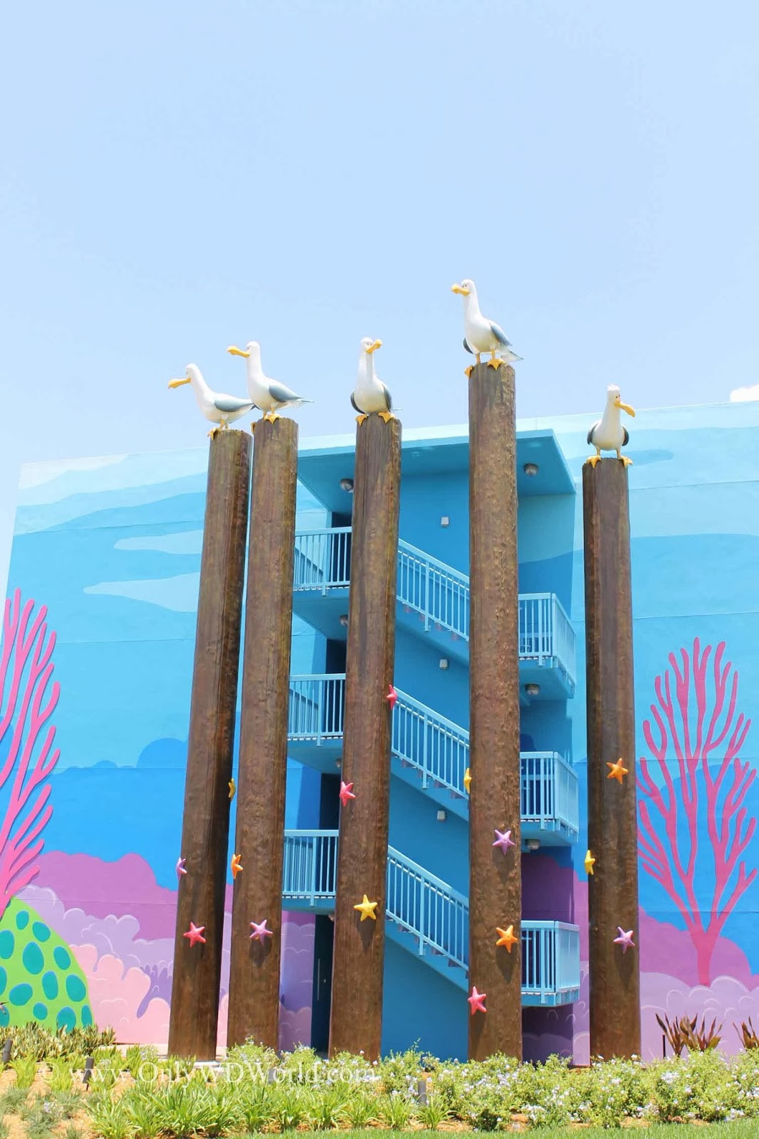 Disney-Pixar Movie Finding Nemo Themed Pool At Disney's Art Of ...