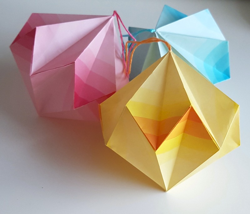 A Playful Stitch: Origami Paper Baubles
