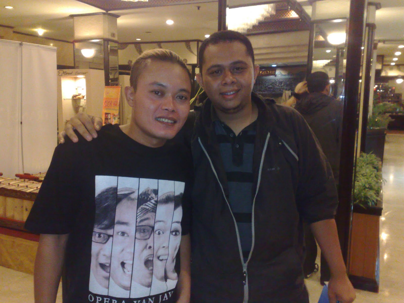 Dwi Gallery: meet and greet Opera Van Java (OVJ) with friends