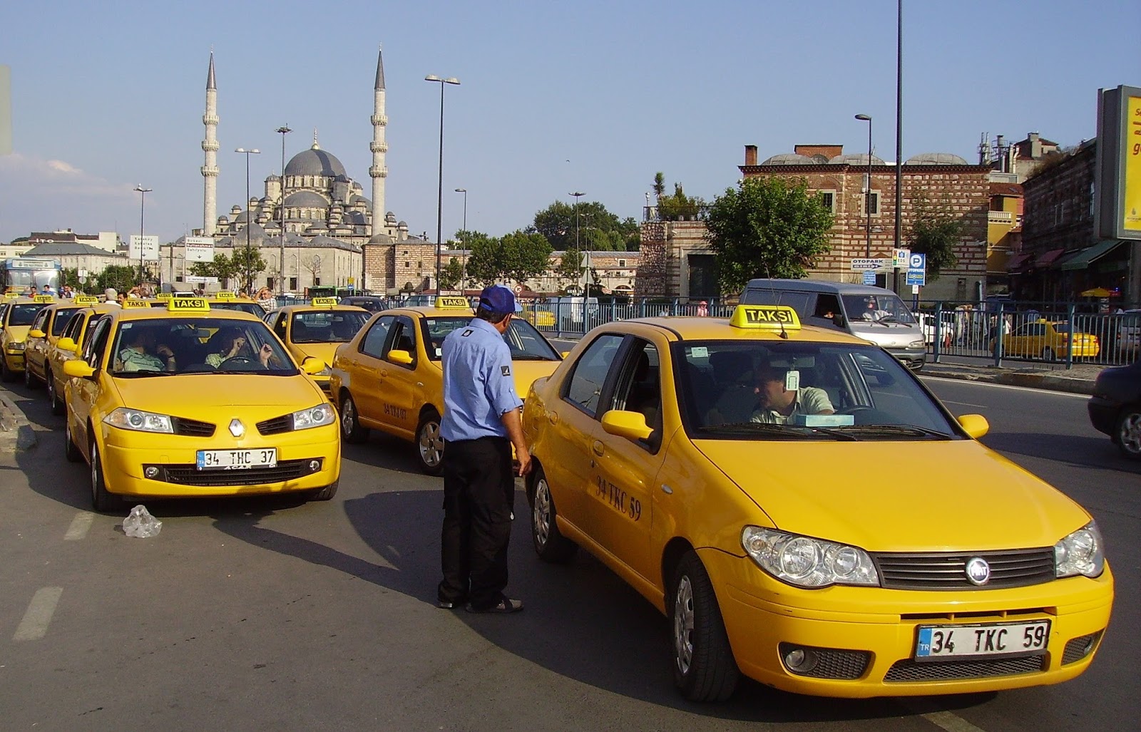 The Magic of Istanbul: Taxi fahren - to cab