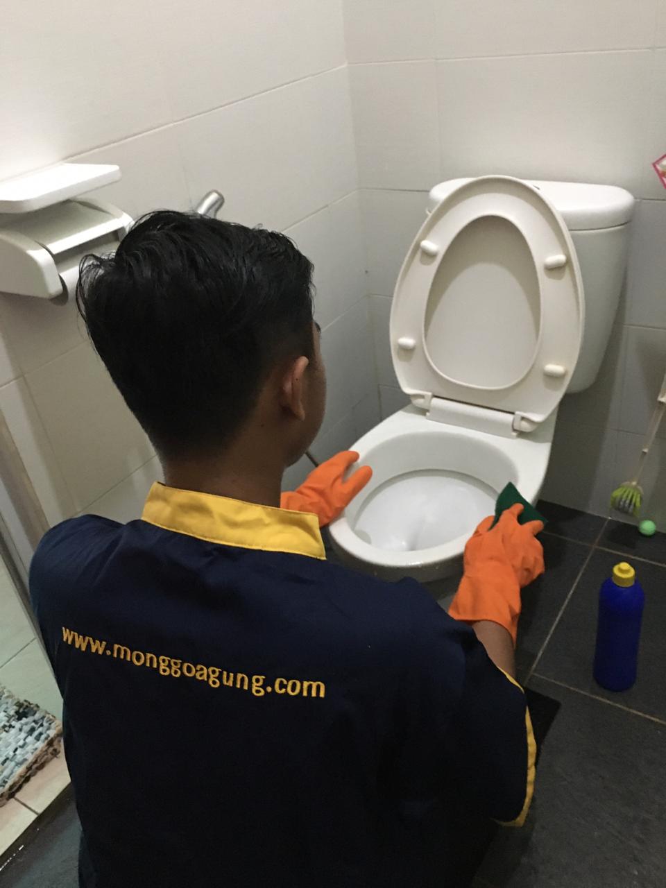 The Right Way to Clean Sanitary - MOCLS- JASA CLEANING SERVICE ONLINE