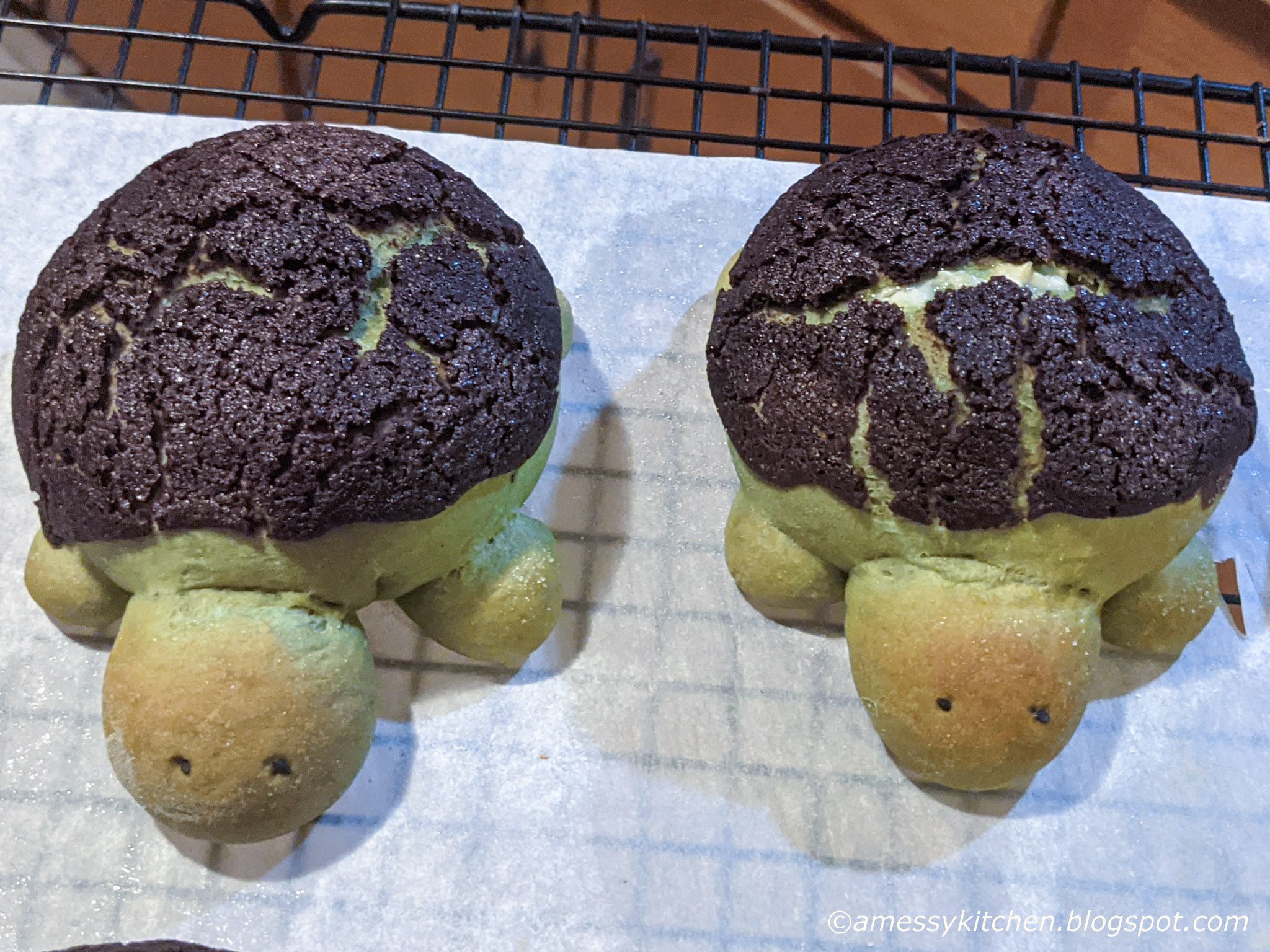 Matcha Milk Bread Turtle Buns with Dutch Crunch Topping #BreadBakers