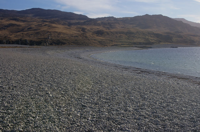 Mountain and Sea Scotland: The Zen beach of West Loch Tarbert