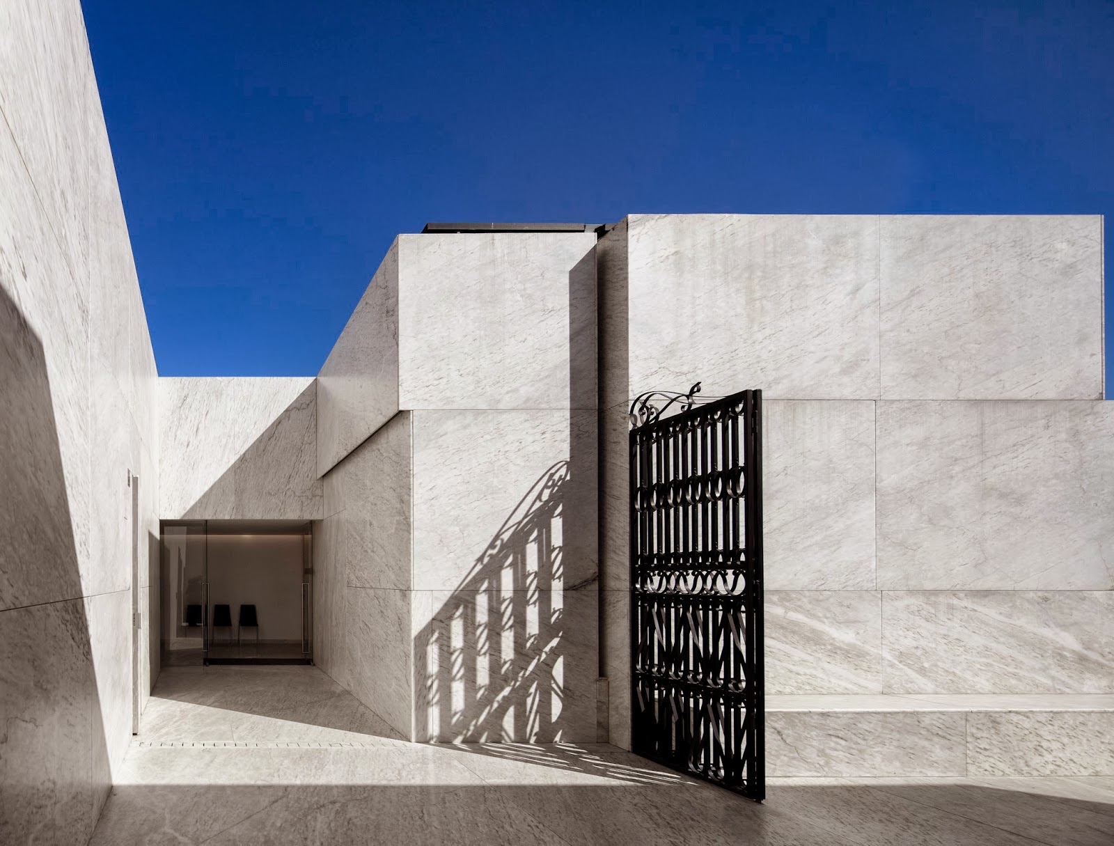 VOID MATTERS: Projects Wanted - Mortuary Houses, by Matos Gameiro ...