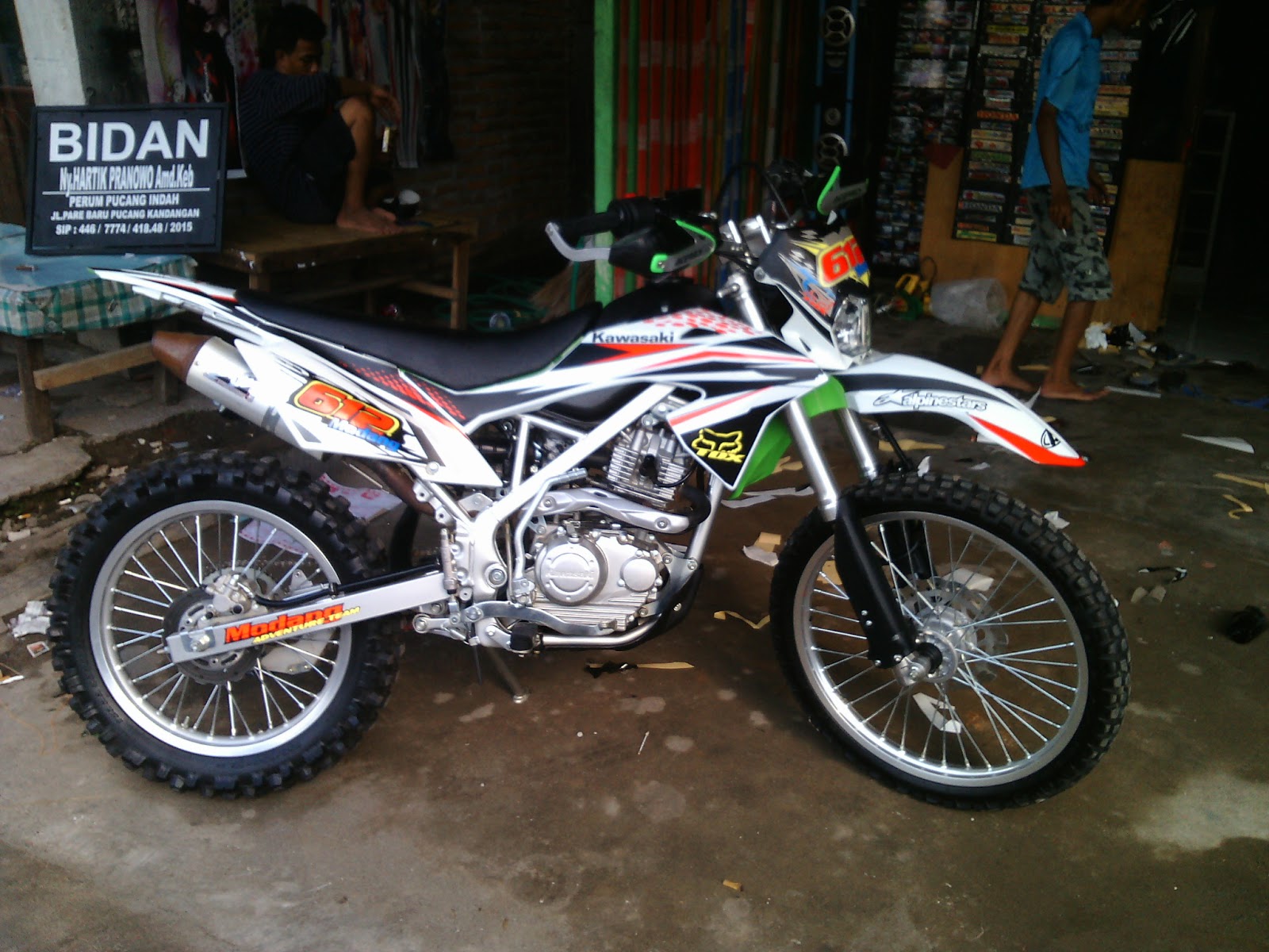 Cutting Sticker KLX BF 150 | Istana Sticker Kandangan