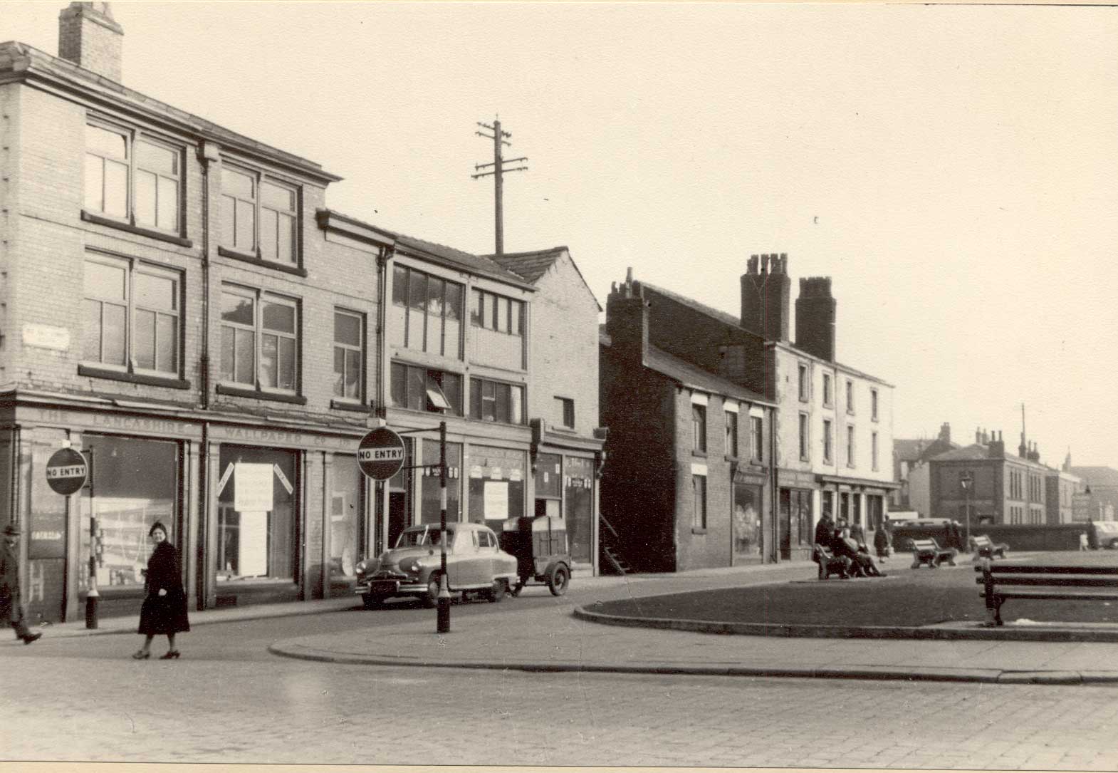 Lost Pubs Of Bolton: Town Hall Hotel, Old Hall Street South