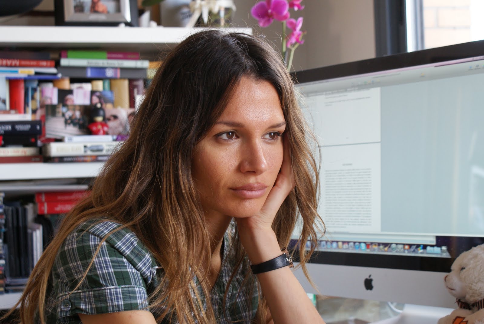 Propera parada: cultura: Entrevista a María Zabay autora de 'El zapato ...