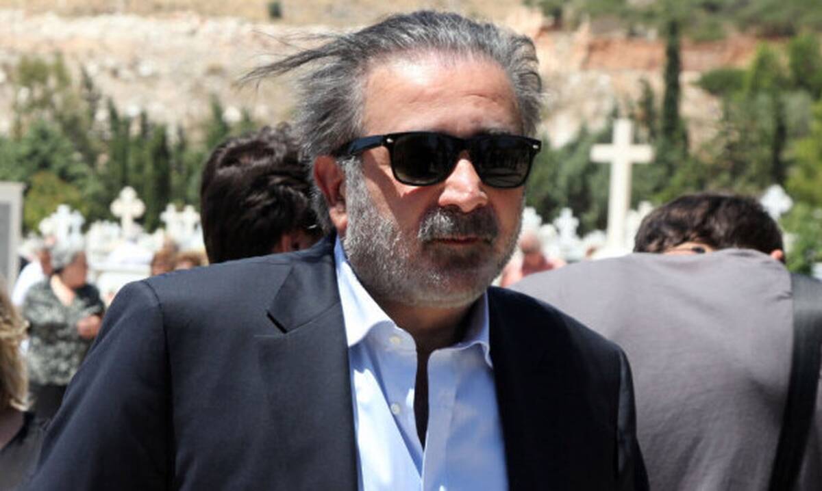 ΠΙΕΡΙΚΗ : Ράκος ο Λάκης Λαζοπουλος στην Πάρο… Τα δάκρυα και η αγκαλιά ...