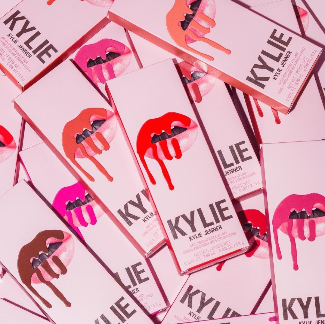 LABIALES KYLIE