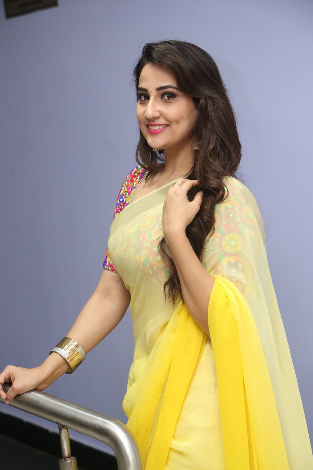 Anchor Manjusha latest dazzling photos gallery