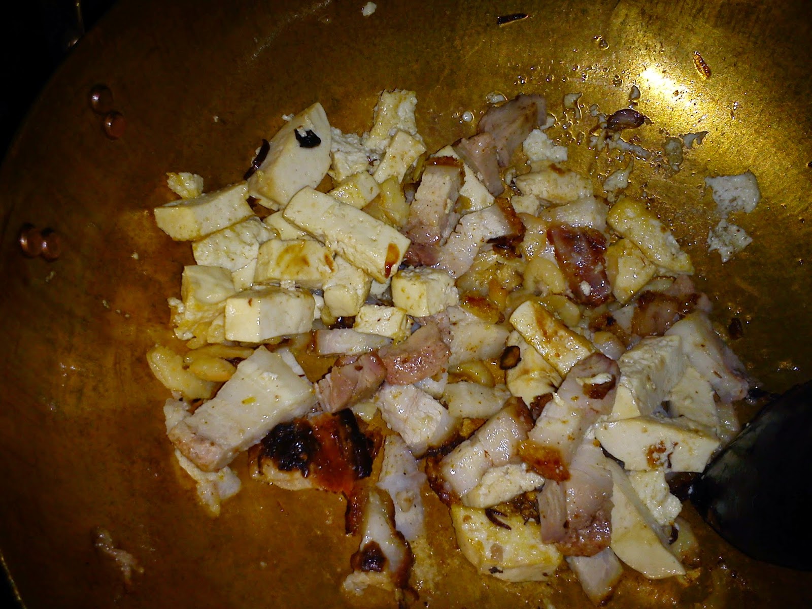 Cooking Pleasure: Cooking With My New Thai Brass Wok