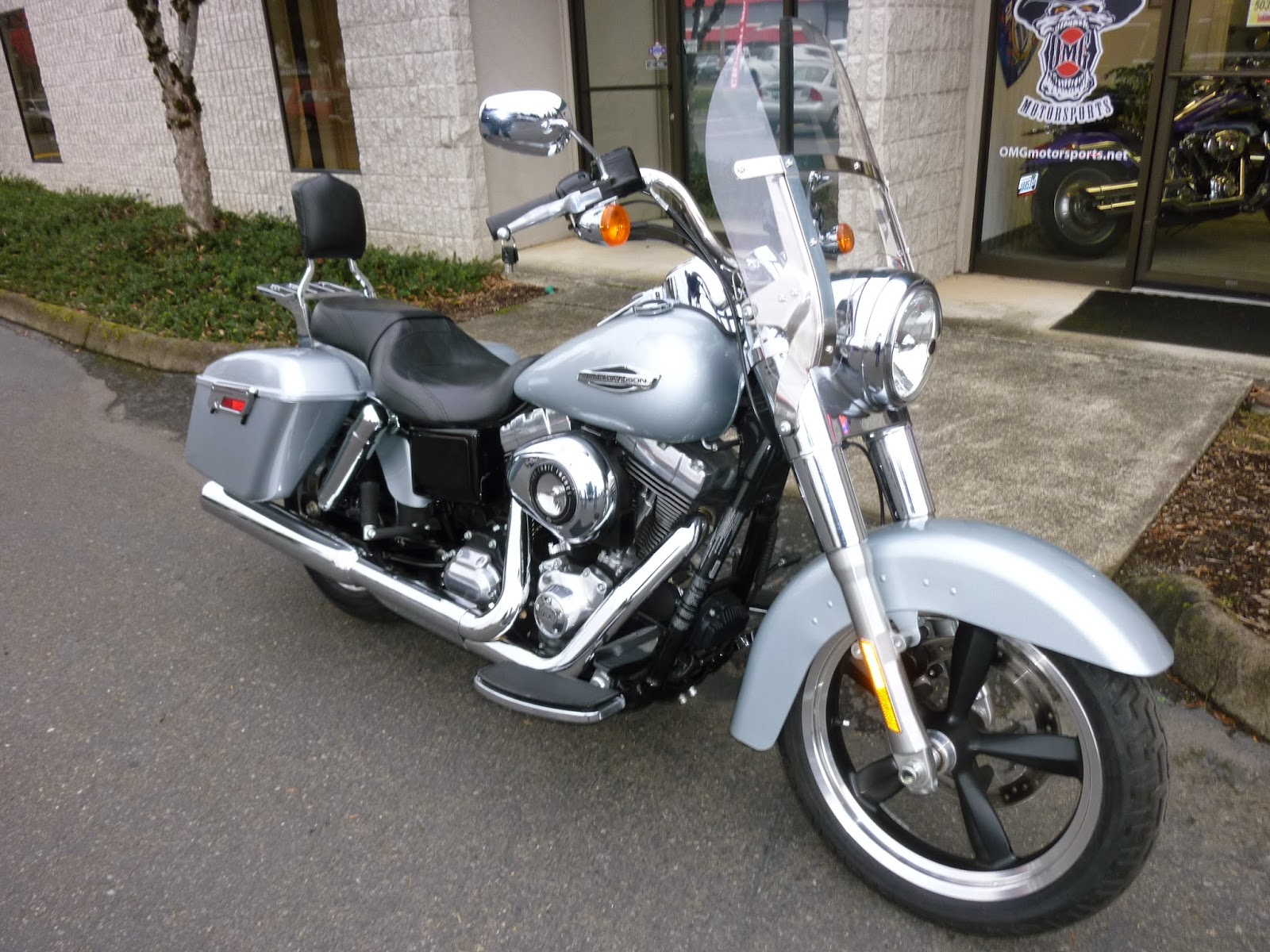 OMG Motorsports: 2012 Harley Davidson FLD Dyna Switchback