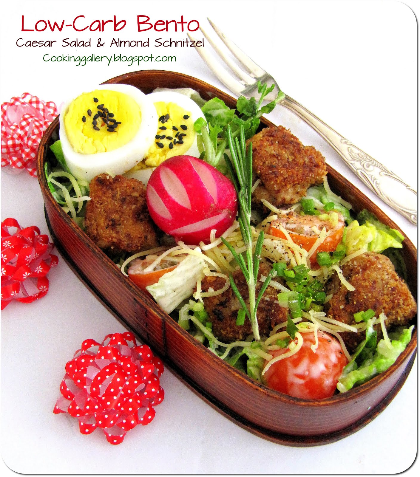 Low-Carb Bento: Caesar Salad & Almond Schnitzel | Cooking Gallery