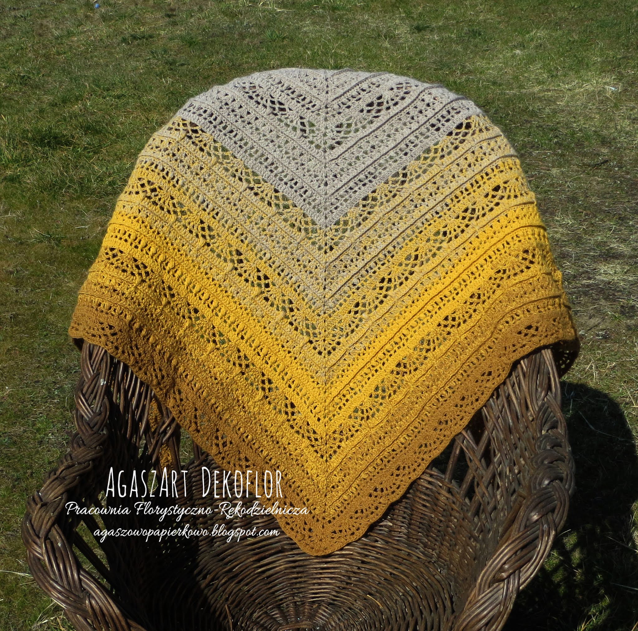 Agaszowo frywolnie papierkowo...: Chusta Klementyna