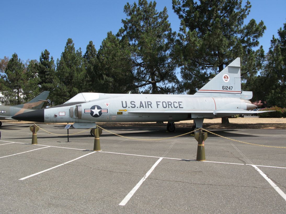 Hist'Aero: F-102 "Delta-Dagger"