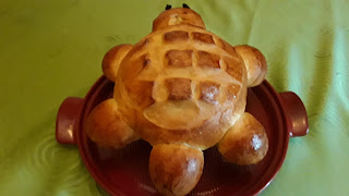 Passion Kneaded: Turtle Bread - #BreadBakers