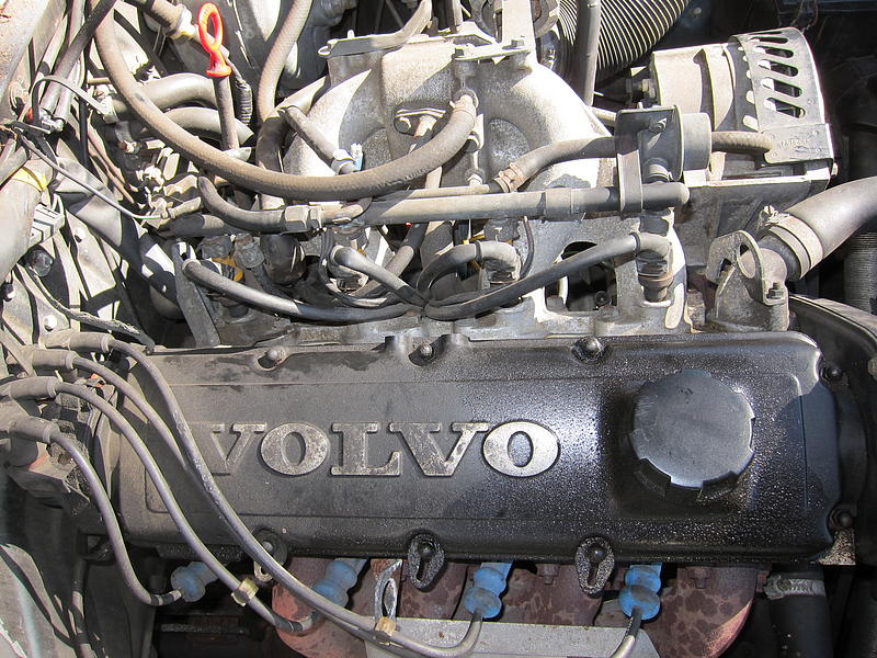 Gears & Such: Volvo B230 Flame Trap: Good Photos and a Good Story