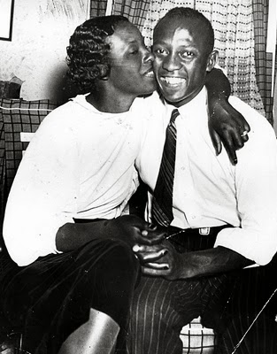 desatracado: Avenida Jesse Owens, Berlim