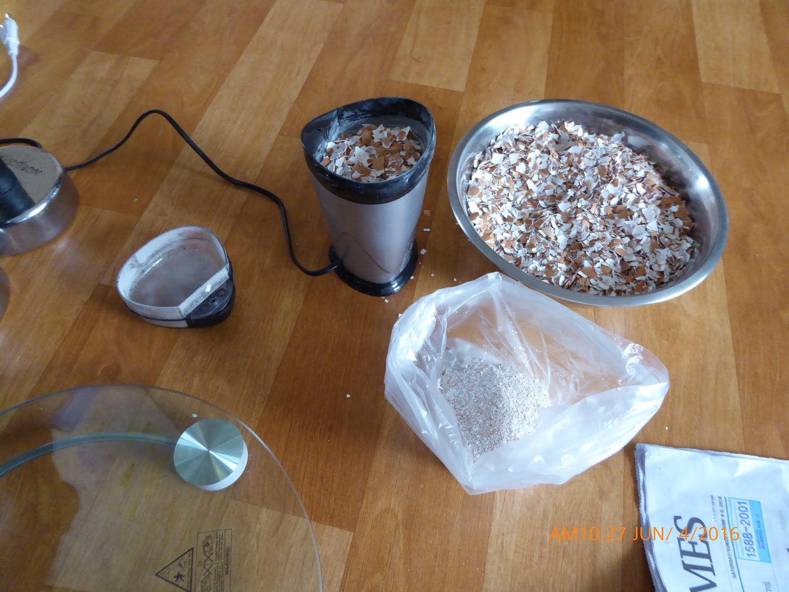 and Life goes on...: Grinding Egg Shells for Fertilizer