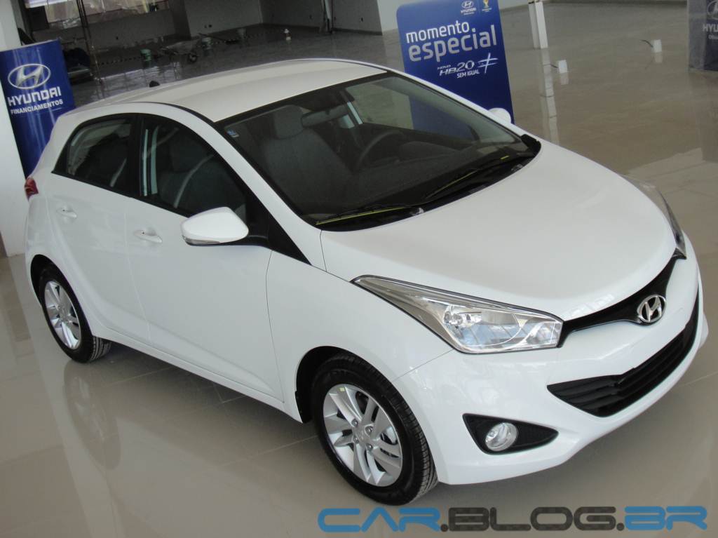 HB20 Premium Branco Polar - fotos, preço e especificações