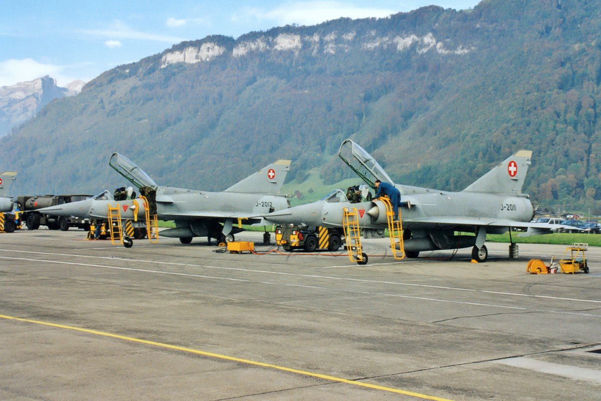 Eastwings: Mirage III DS * Swiss Air Force * J-2011 + J-2012
