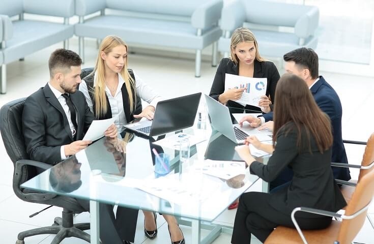 Investigación preliminar y la revisión y evolución de controles de ...