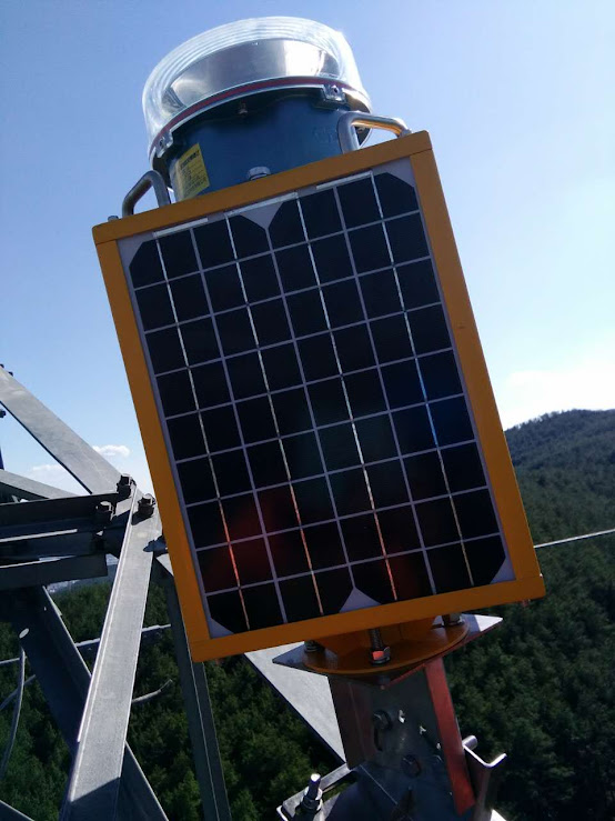 Aircraft warning light system /AWL on transmission tower