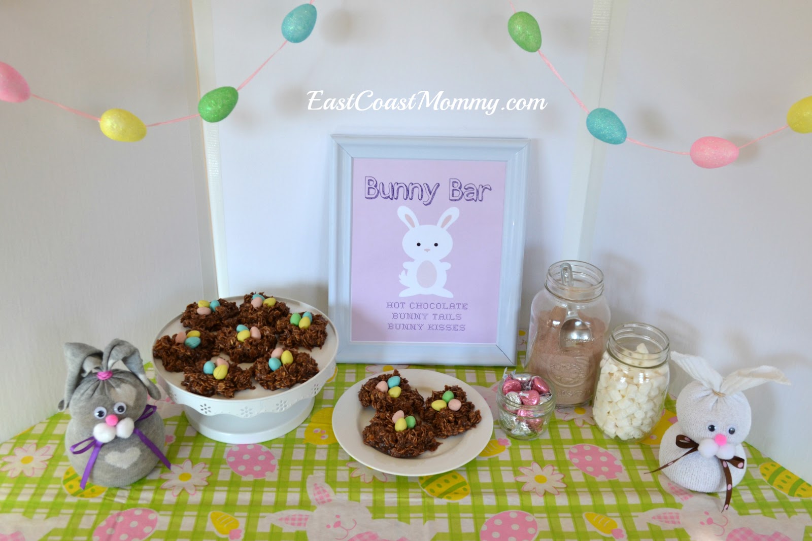 East Coast Mommy: Easter Bunny Bar... with free printable sign