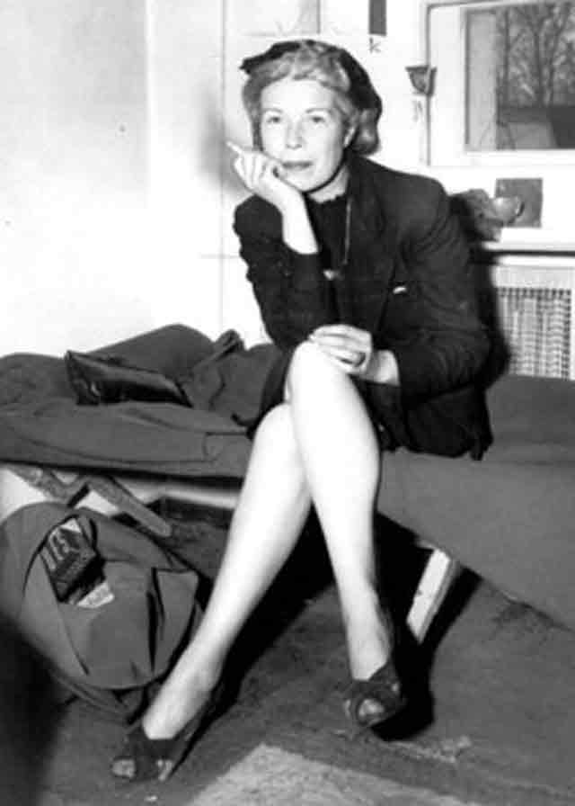 World War II in Pictures: Collaborator Girls