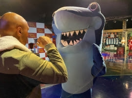 Mike Tyson Figure and “Sharky” Go Fin to Fist at Madame Tussauds Las Vegas