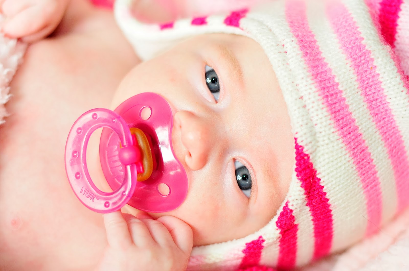 Adventurous Bohemians: Baby Photography: 8 Simple Tips for DIY Shoots