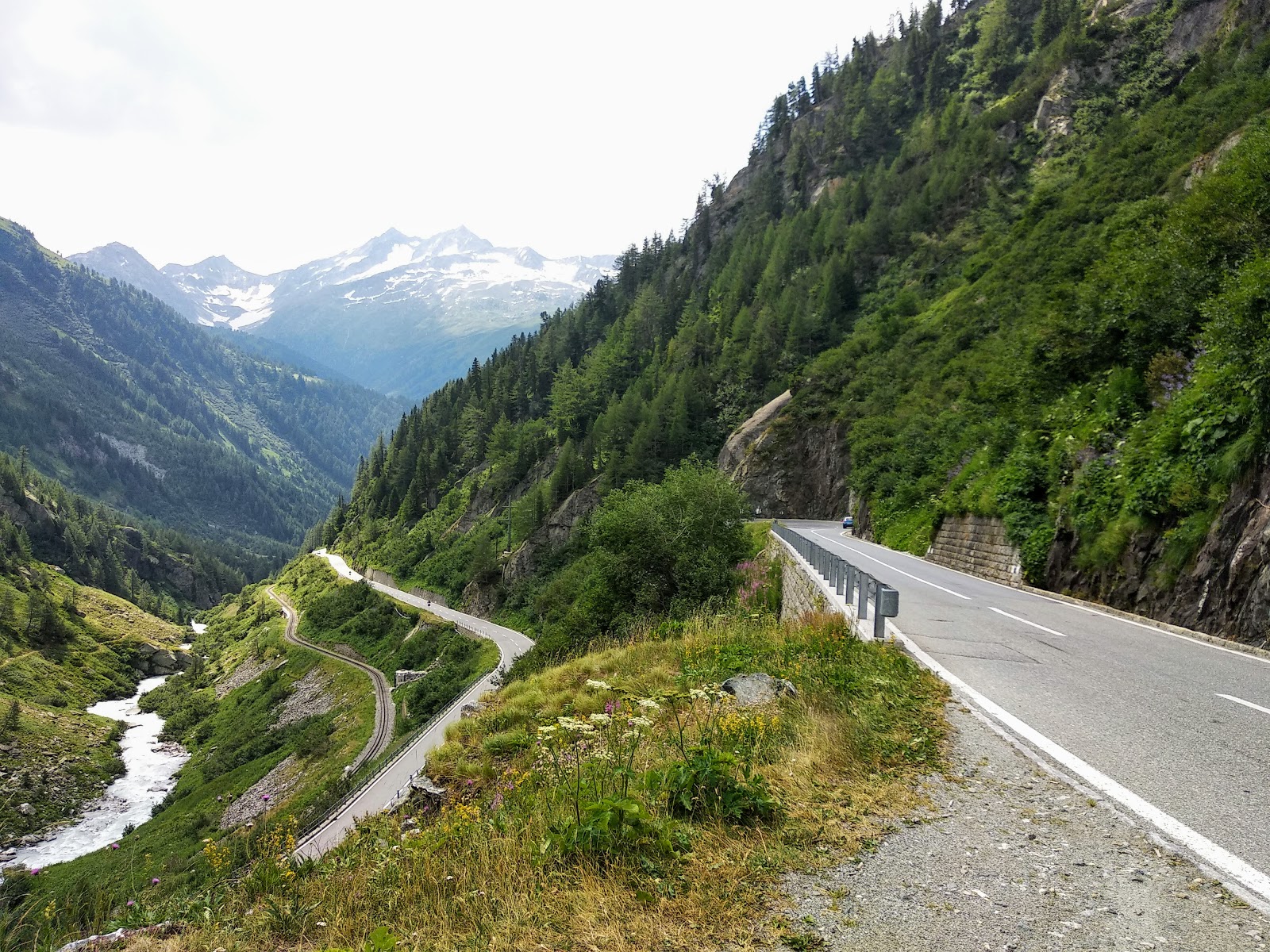 1001 PUERTOS: GRIMSELPASS/ OBERAARSEE (por Oberwald)