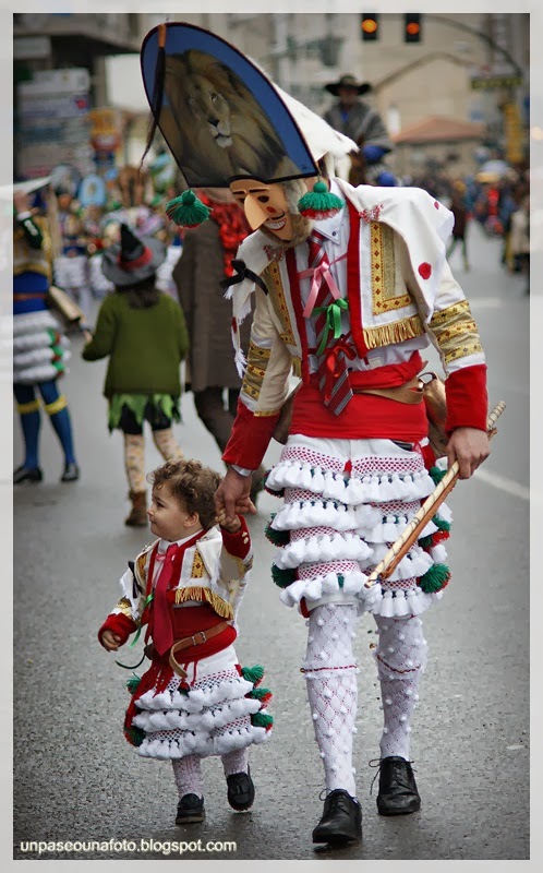 Un paseo,una foto: Entroido de Verín : os CIGARRÓNS (Ourense)