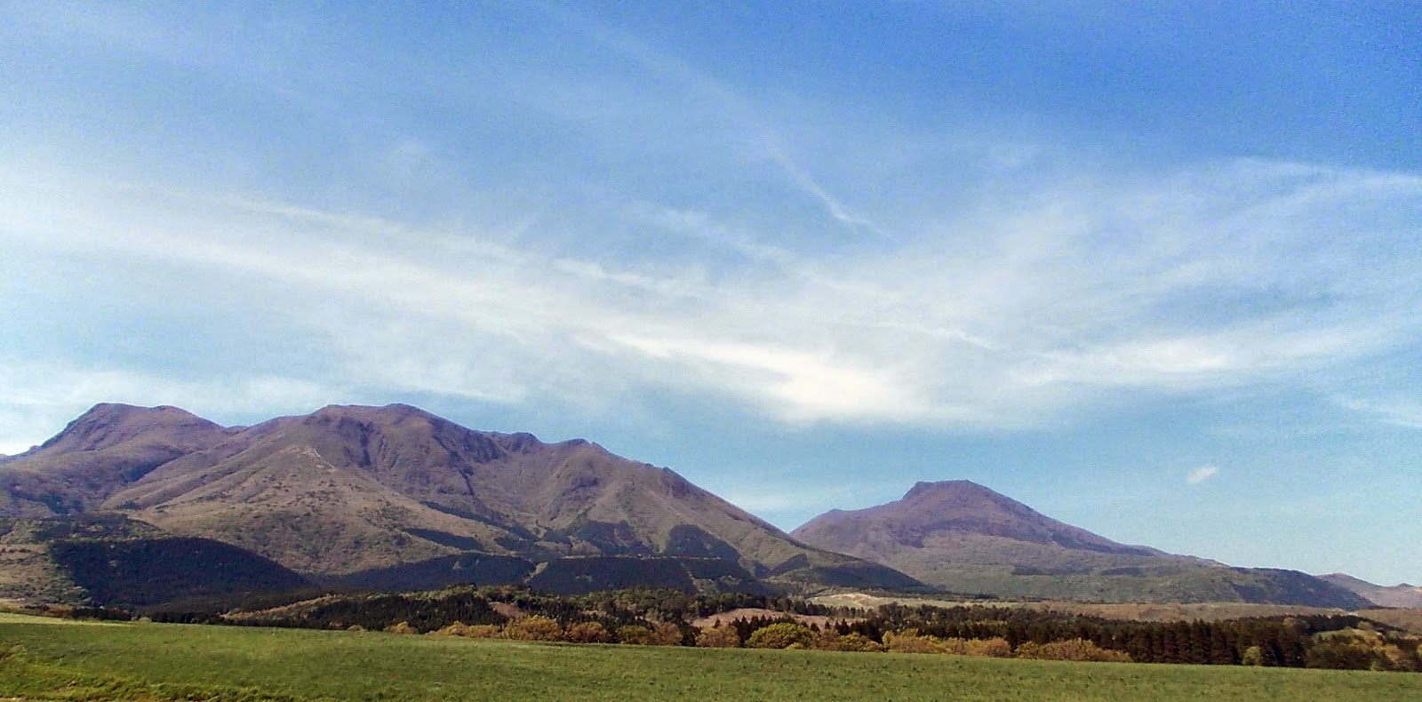 KS's Blog: A view of Kuju Mountains from Kuju Pleatau
