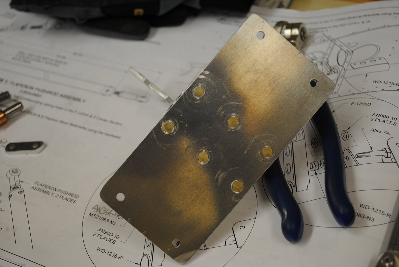 RV-12 Builder in Sandy, UT: Flap Detent Bracket and Assembly