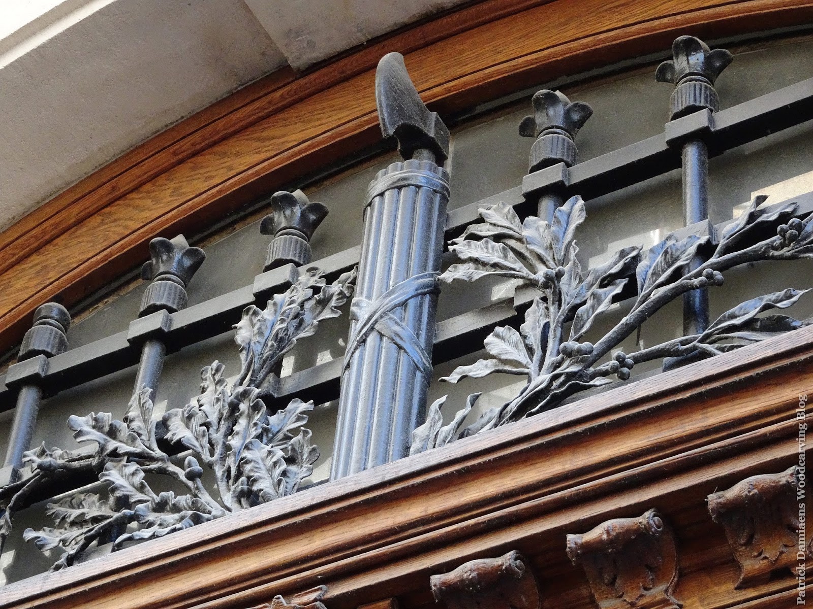 Sculpture Ornementale PATRICK DAMIAENS: Le FAISCEAU DE LICTEUR en tant ...