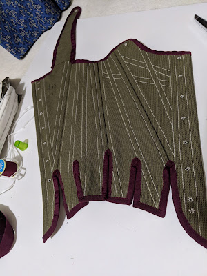 Simplicity 8162 18th Century Stays & How To Easily Bind Stays Tabs