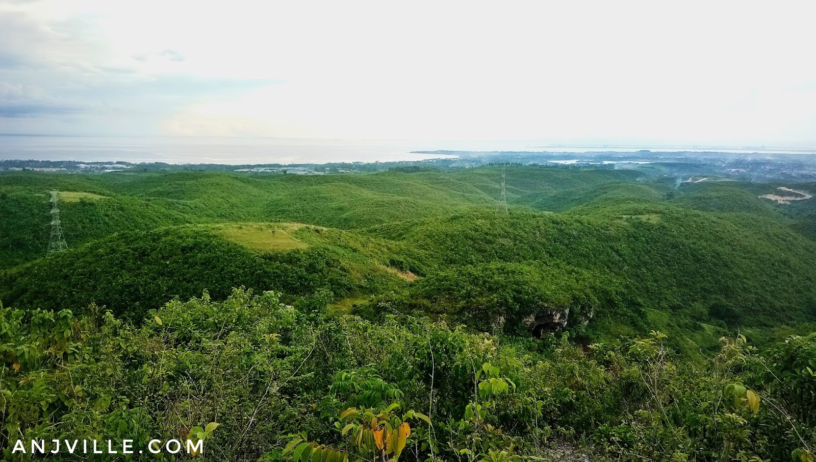 "These droplets are so close to the famous one, Chocolate Hills."