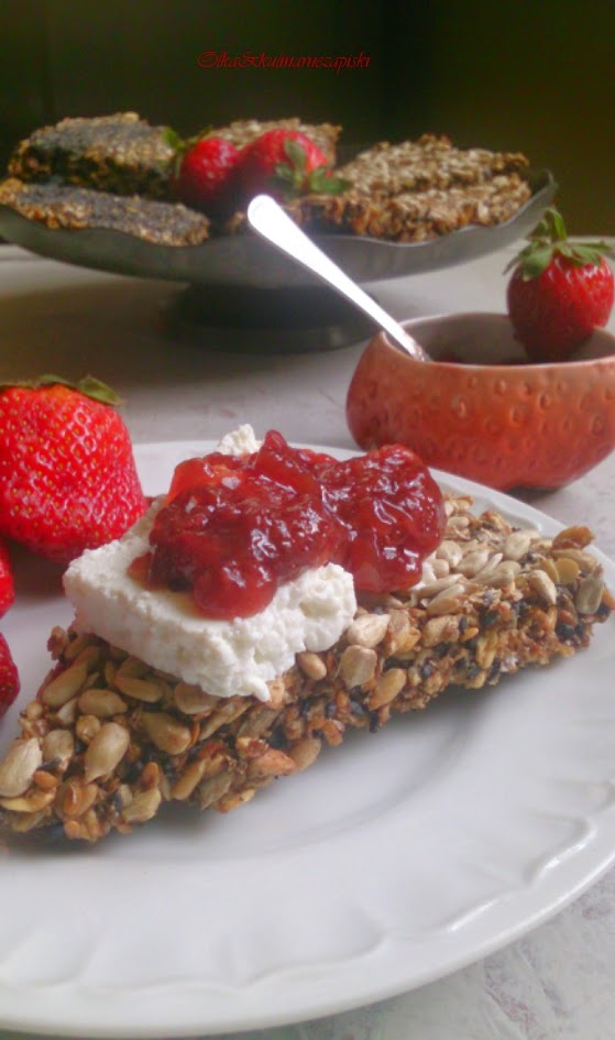 DOMOWE CHRUPKIE PIECZYWO | Kulinarne zapiski