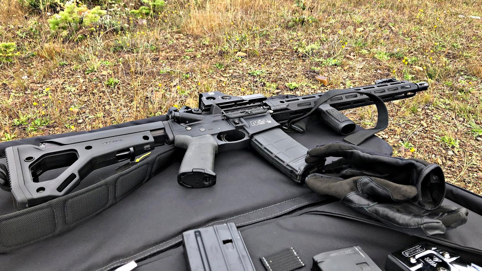 You Love Guns & Zombies: Magpul UBR Gen 2 Collapsible Stock