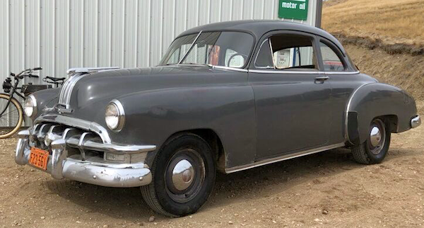 Car Style Critic: Early 1950s Canadian Pontiacs with Chevrolet Bodies