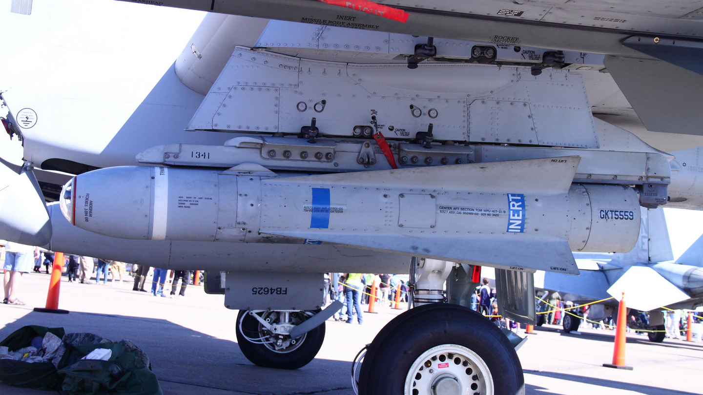 The rhk111 Military and Arms Page: 2013 AGM-65 Maverick Procurement for ...